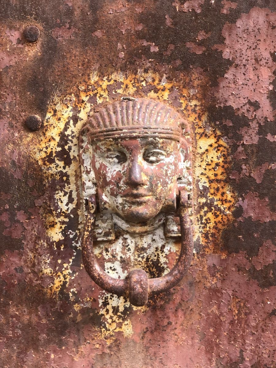 Most Beautiful Door Decor in Modica - lyfe abroad