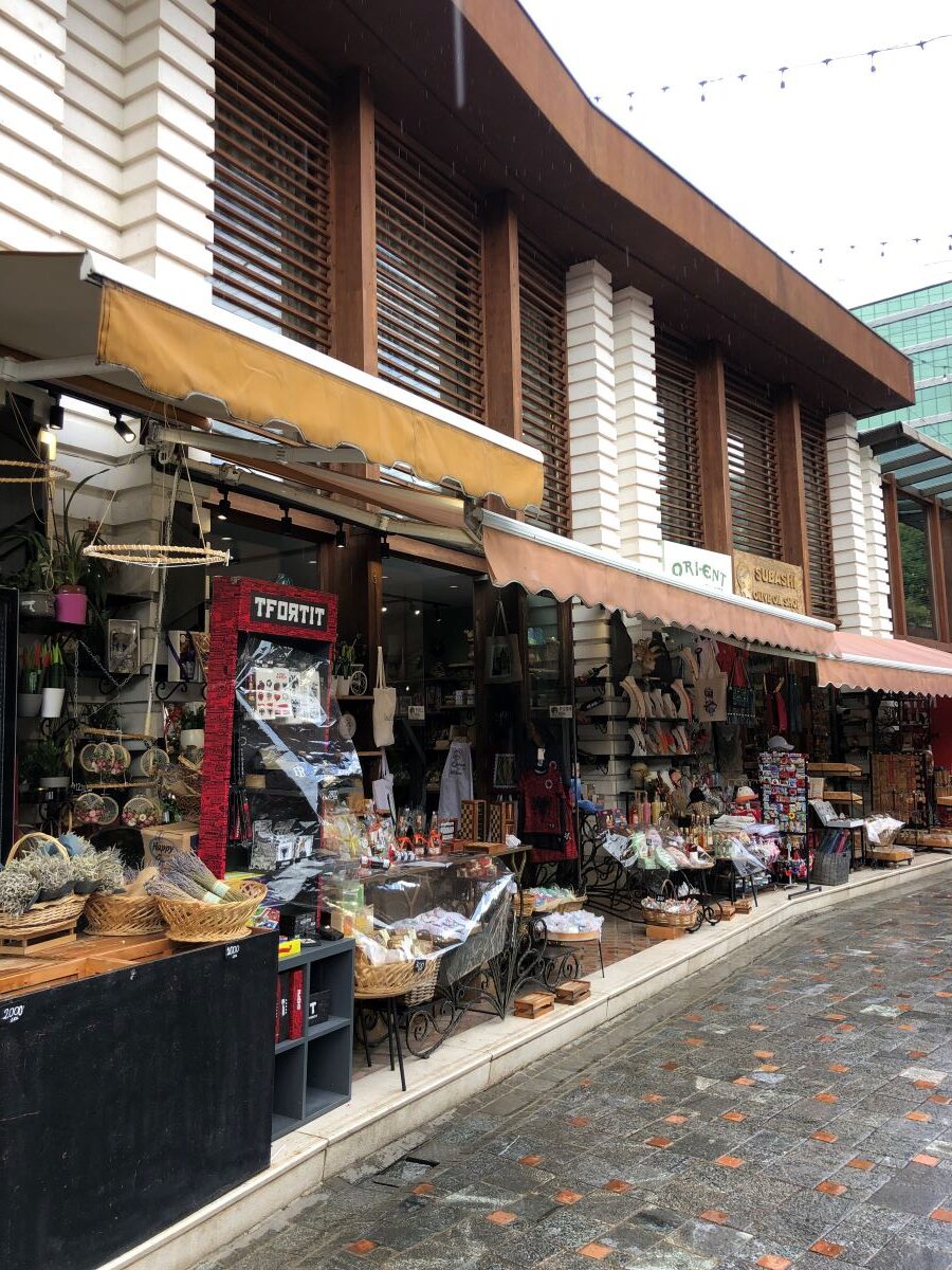 castle shop - lyfe abroad